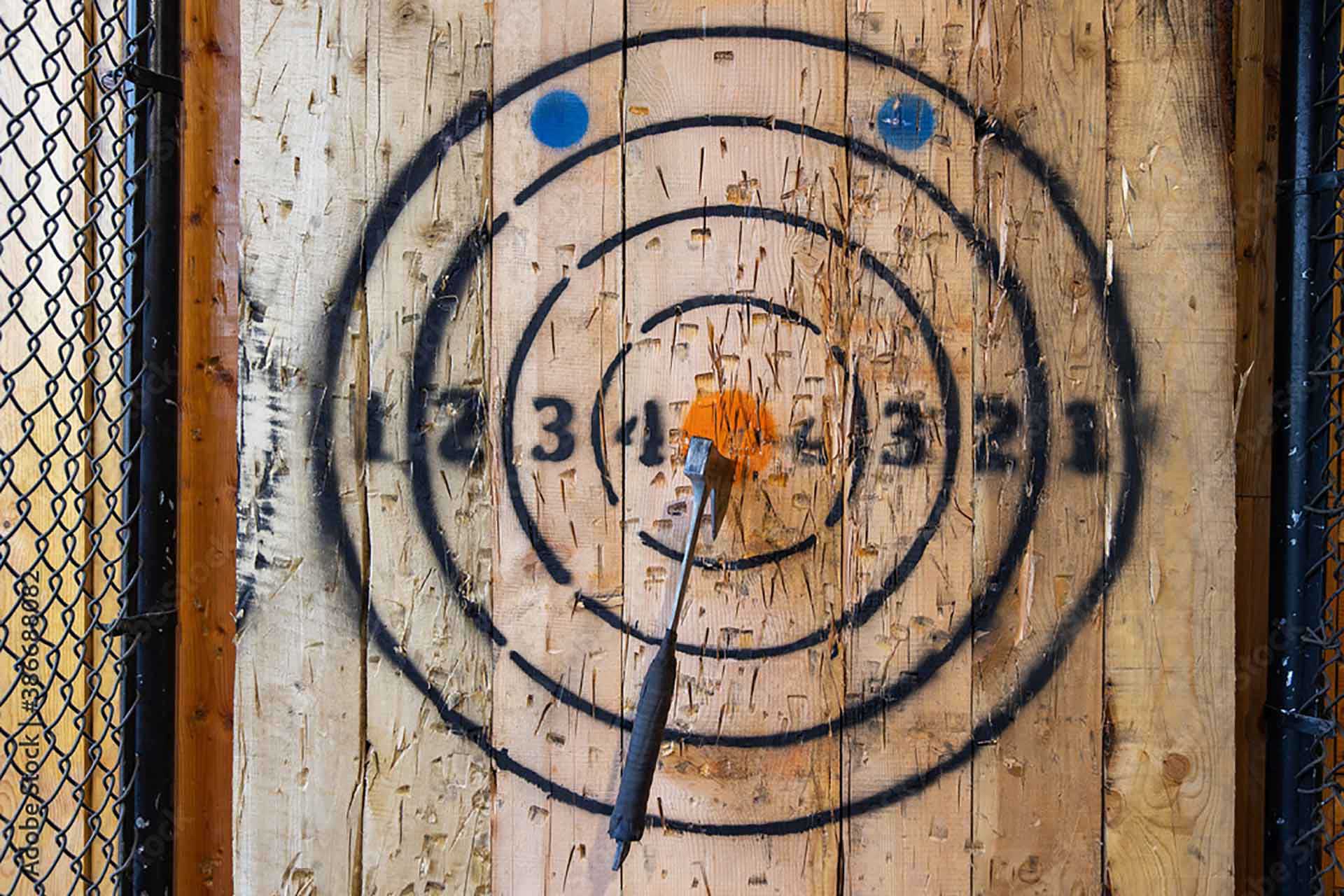 About - Epic Axe Throwing