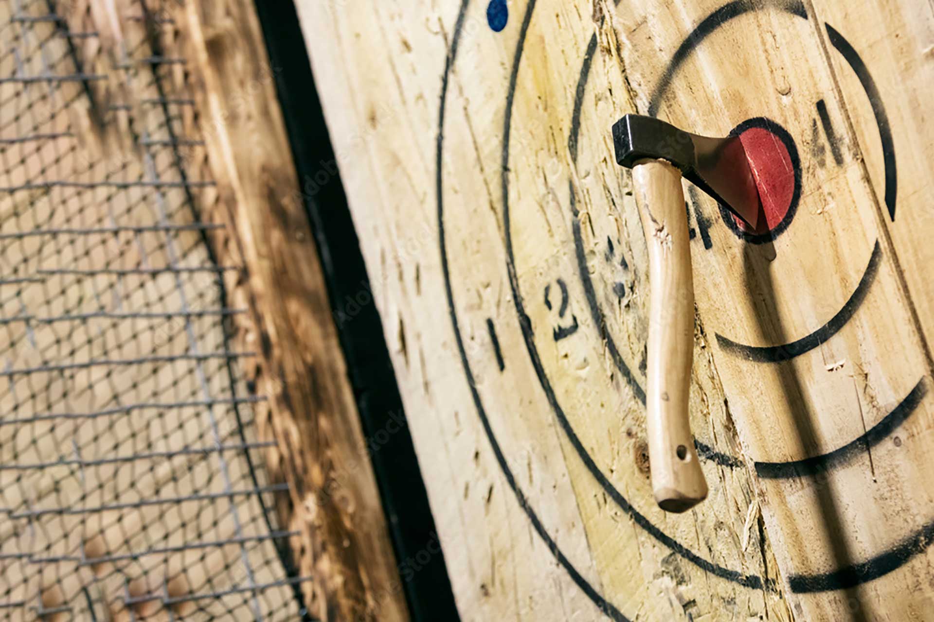 About - Epic Axe Throwing